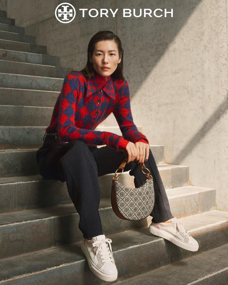 Tory Burch China F/W 22 Campaign (Tory Burch)
