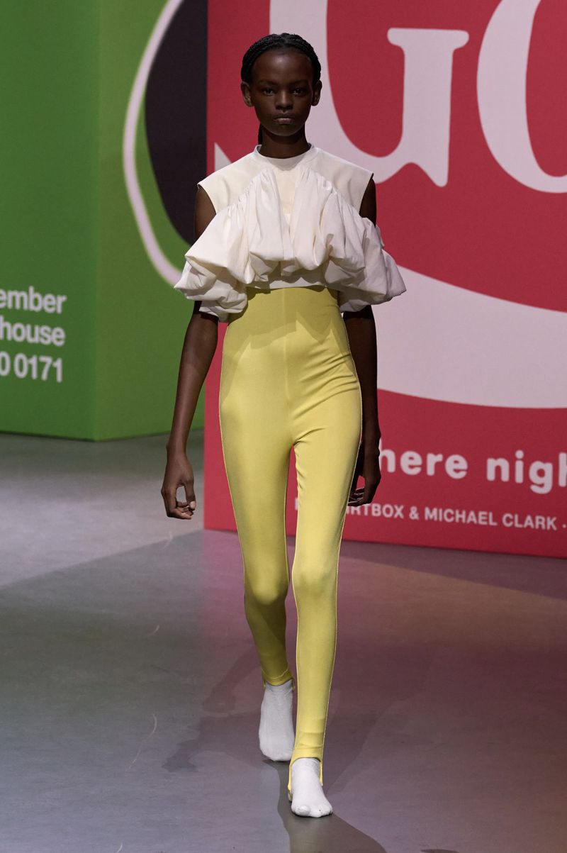 J.W. Anderson F/W 23 Show (J.W. Anderson)