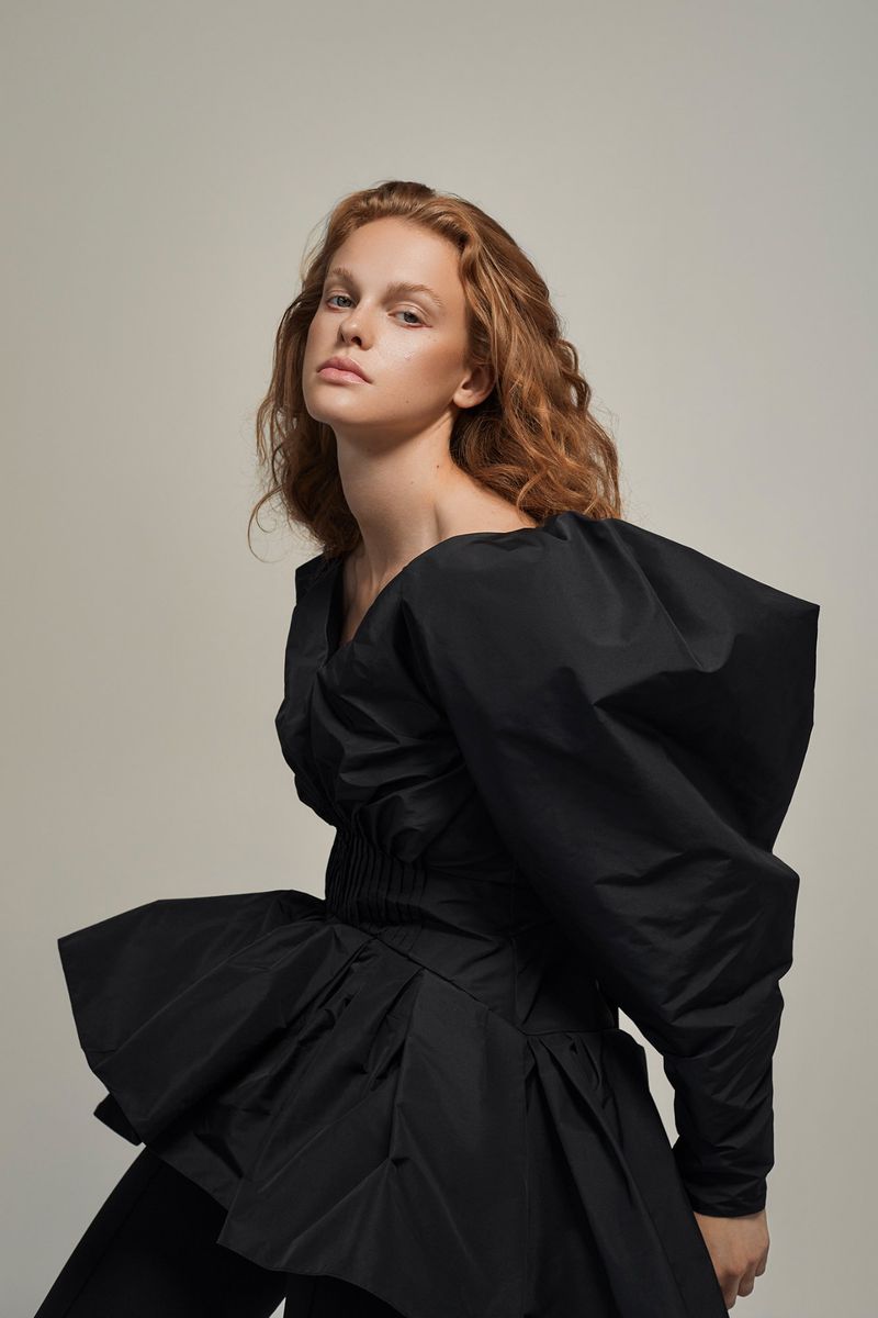 Free Fall (Elle Arabia)