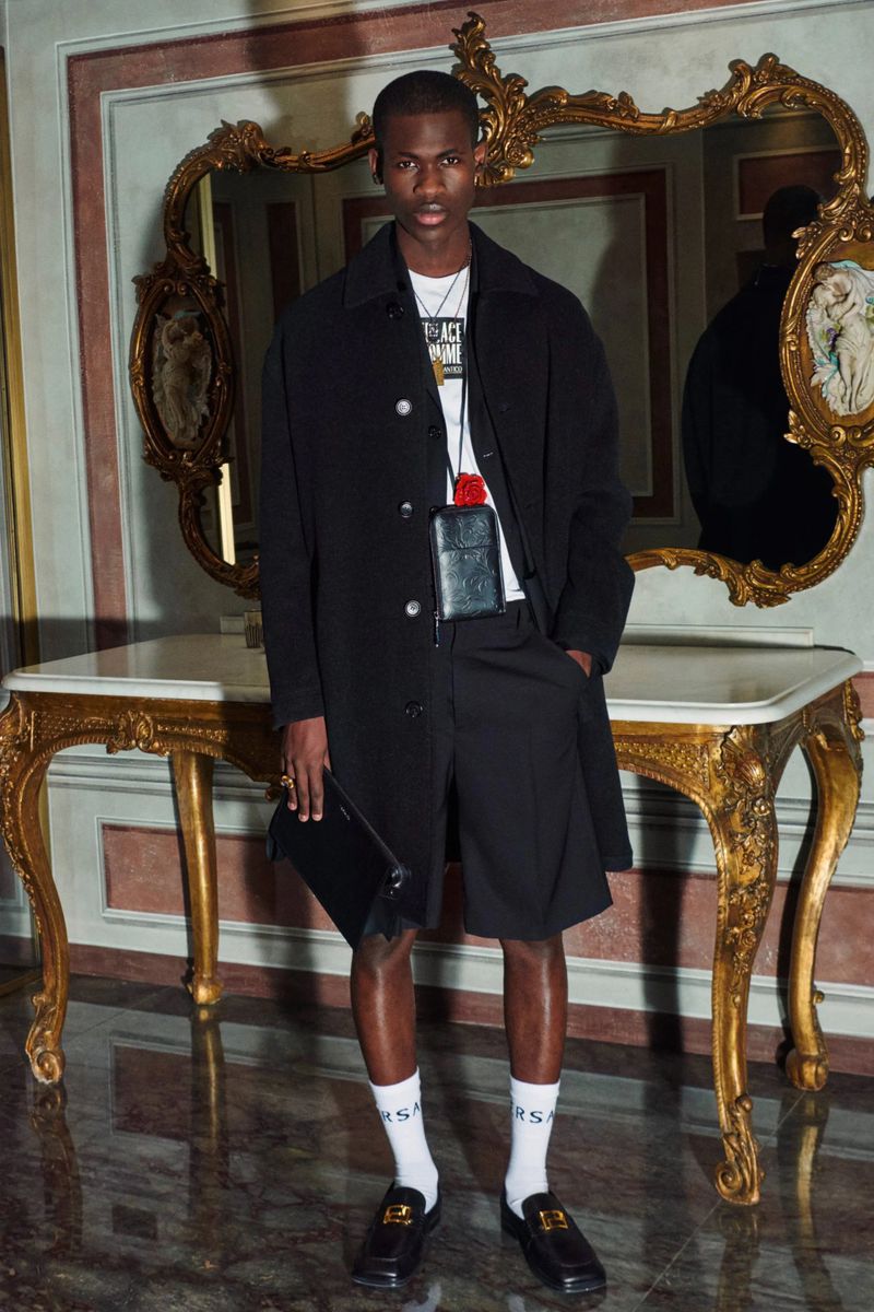 Versace Pre-Fall 2020 Lookbook (Versace)