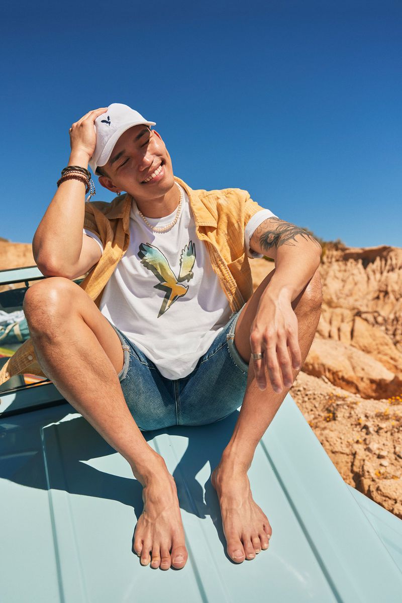 AE Summer 2022 Campaign shot by Beth Studenberg (American Eagle)