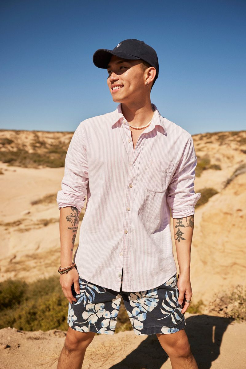 AE Summer 2022 Campaign shot by Beth Studenberg (American Eagle)