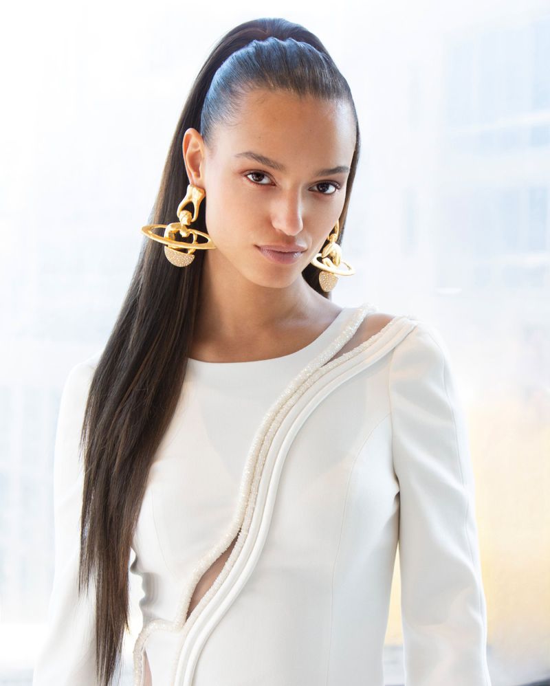 Photography by Bell Soto (L'Officiel Brasil)