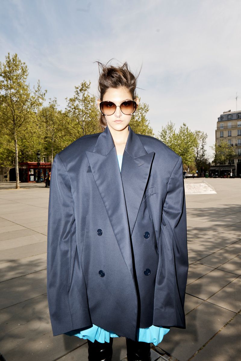 SS22 Print Issue - A Tale of Two Cities: PARIS BY DAY (The Fall)