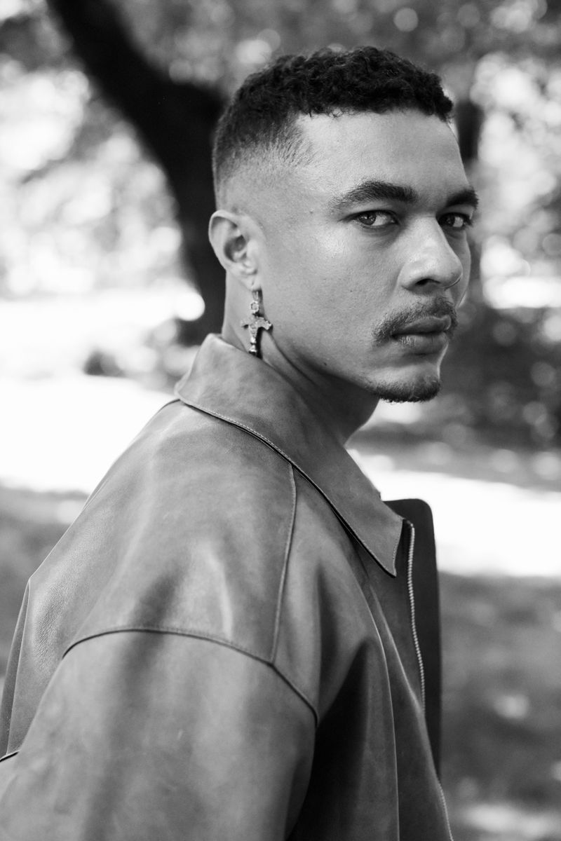 ISMAEL CRUZ ISSUE #13 (Behind the Blinds)