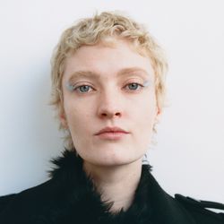 London Scully - Model Profile - Photos & latest news