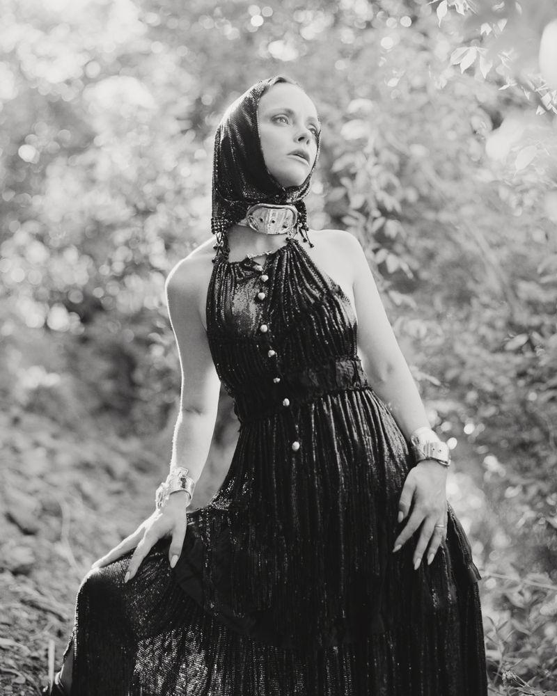 Christina Ricci: Playing it Strange (Mastermind Magazine)