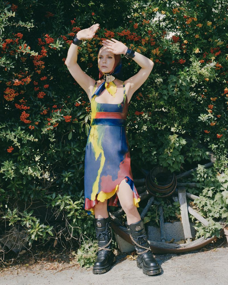 Christina Ricci: Playing it Strange (Mastermind Magazine)