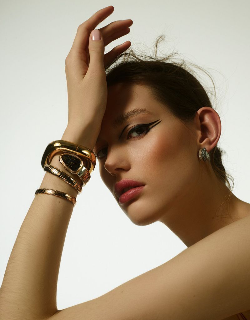 Black Luxe Special - Photographed by Martin Sweers (Knack Weekend)