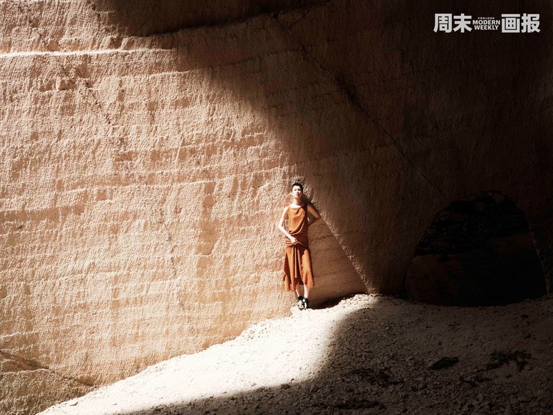 Modern Weekly x Hermès by Xie Tian (Modern Weekly China)