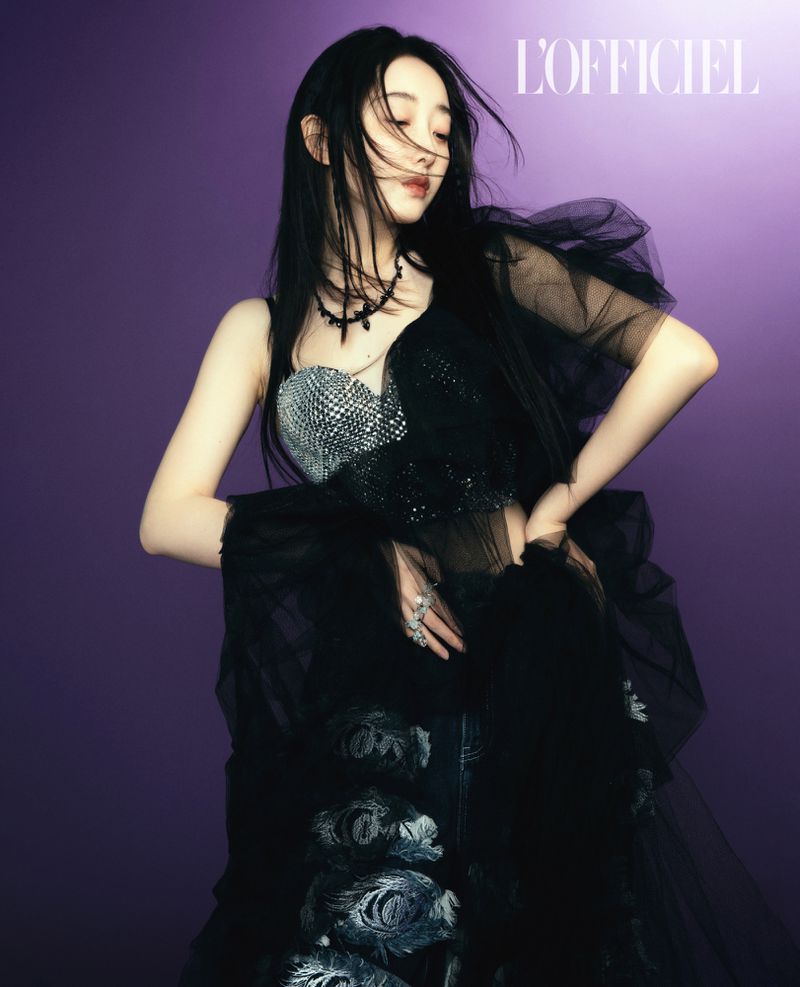 Mengjie Jiang by Liang Siwei (L'Officiel India)