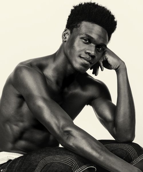 Darius Smith - Model Profile - Photos & latest news