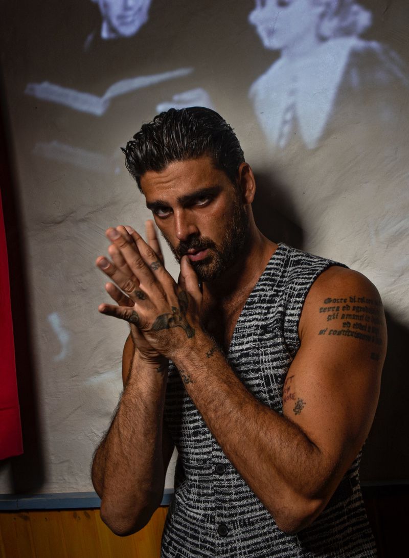 Michele Morrone - Beleza Italiana (L'Officiel Hommes Brasil)