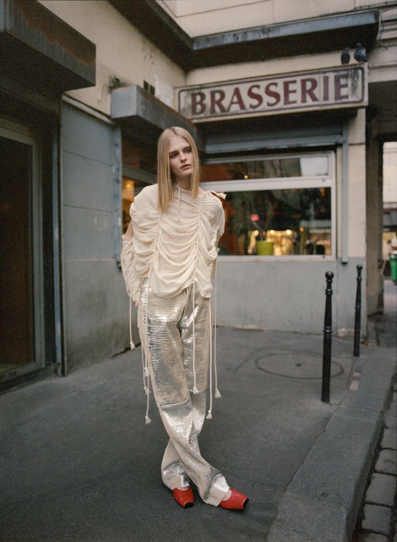 A Walk Through Paris with Feya, Nyandeng, Esin and Inès (Various ...