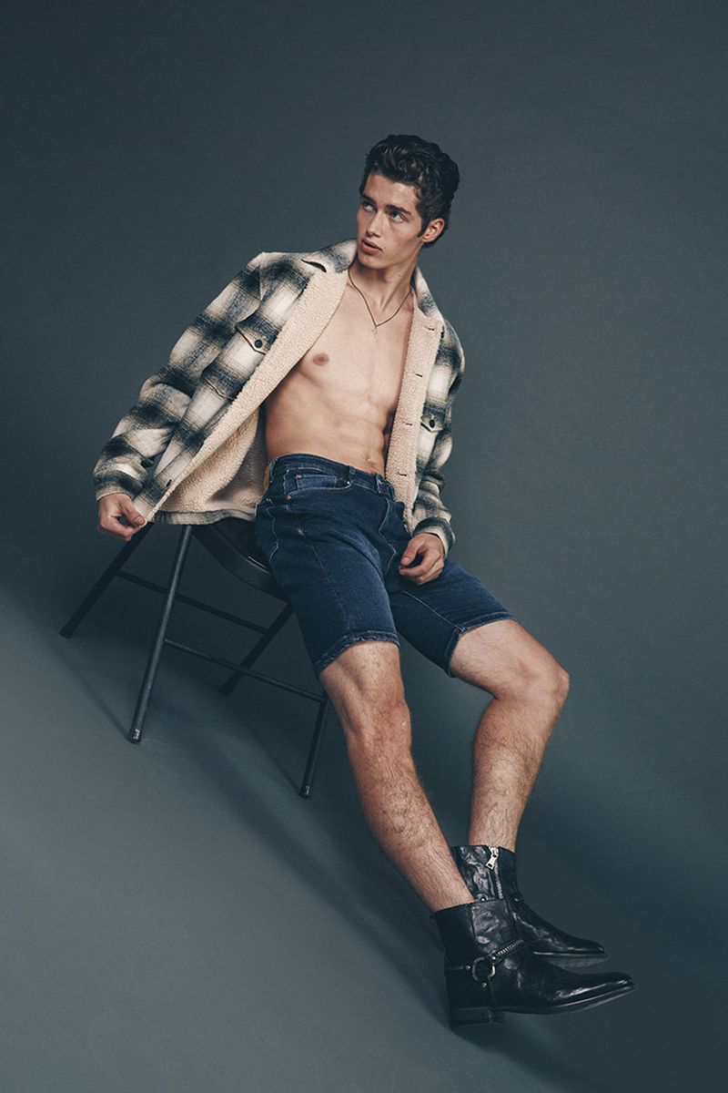 Mitch Cochran by Scott Irving (MMScene)