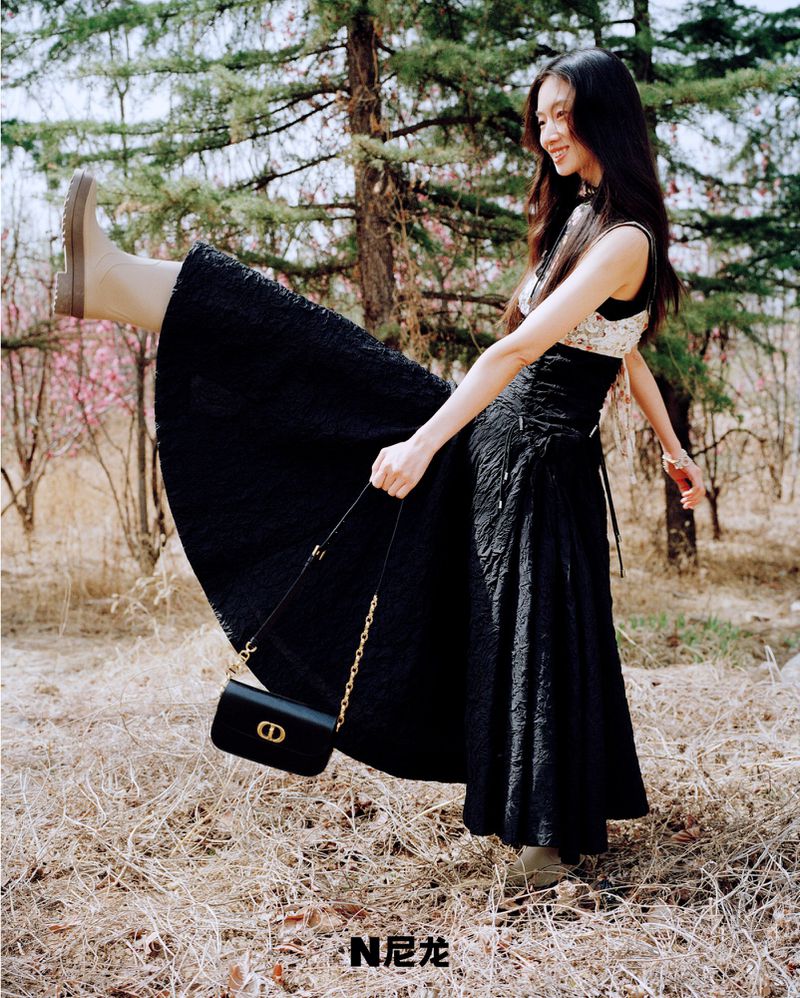 Spring chilling (Nylon China)