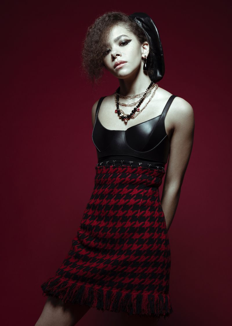 Antonia Gentry (Schön Magazine)