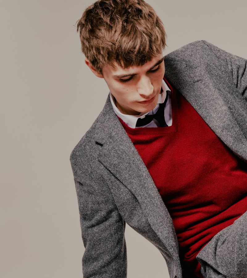 Allow Liam Little to Show You How to Wear a J.Crew Suit Like a Painter ...