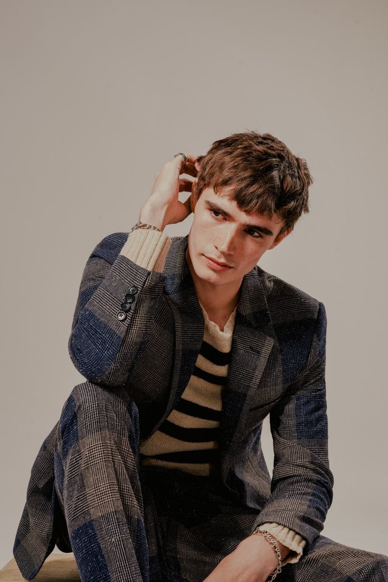 Allow Liam Little to Show You How to Wear a J.Crew Suit Like a Painter ...