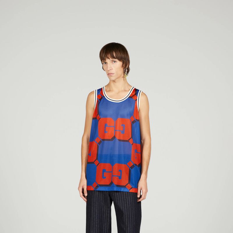 Gucci Pre-Fall 2023 e-comm by Cosimo Poggi (Gucci)