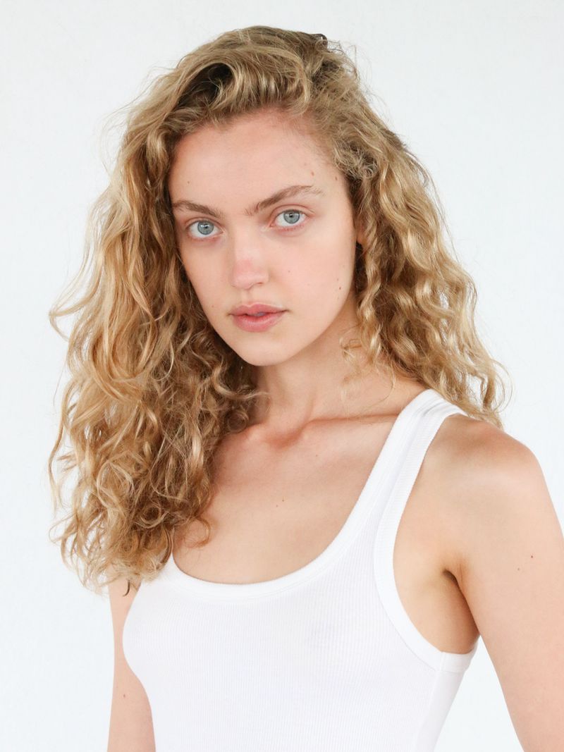 Polaroids We Are Models 2023 (Polaroids-Digitals)