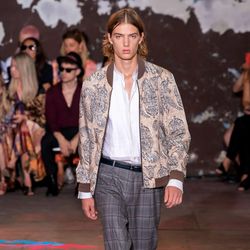 Theo Ford - Model Profile - Photos & latest news