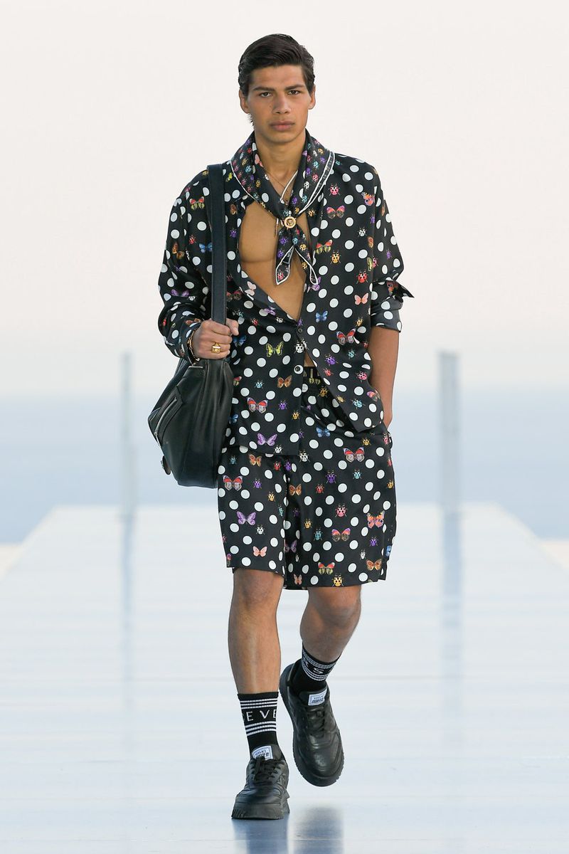 Versace x Dua Lipa 'La Vacanza' Resort 2024 Show Cannes (Versace)