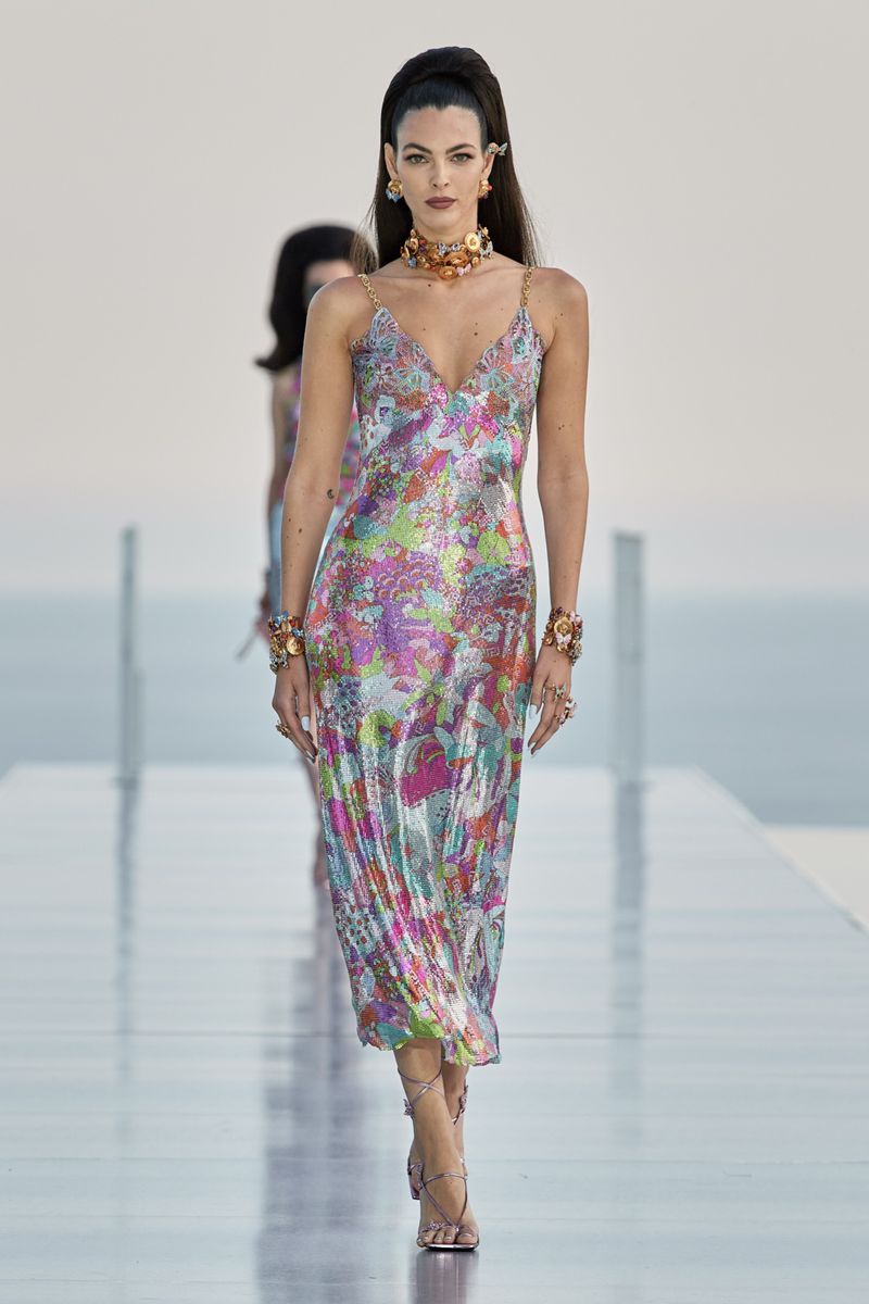 Versace x Dua Lipa 'La Vacanza' Resort 2024 Show Cannes (Versace)