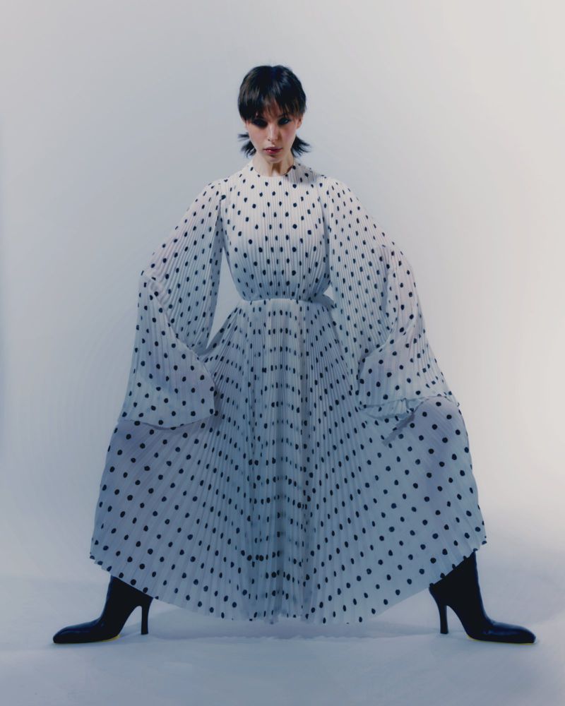 RIOT PROOF by Weronika Walijewska (WRPD Magazine)