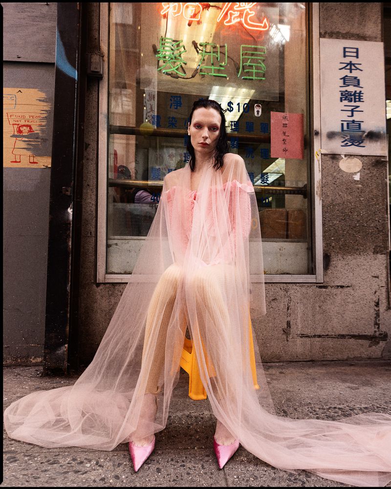 WILLA DEVEREUX BY MARIE DAVERÈDE (Iris Covet Book)