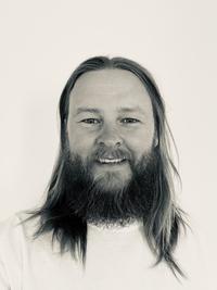 Tosh - Hair Stylist Profile - Photos & latest news