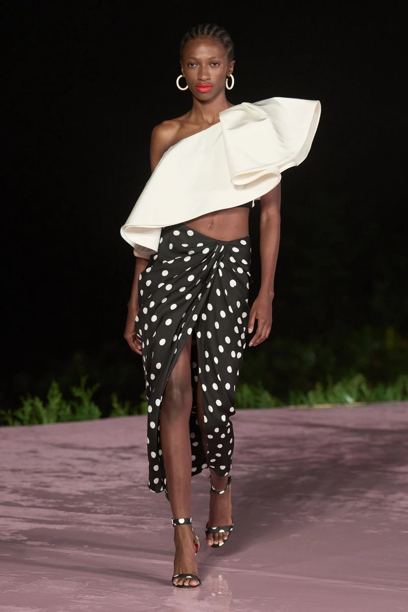 Carolina Herrera Resort 2024 Show Rio (Carolina Herrera)