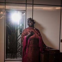 Sean James - Hair Stylist Profile - Photos & latest news