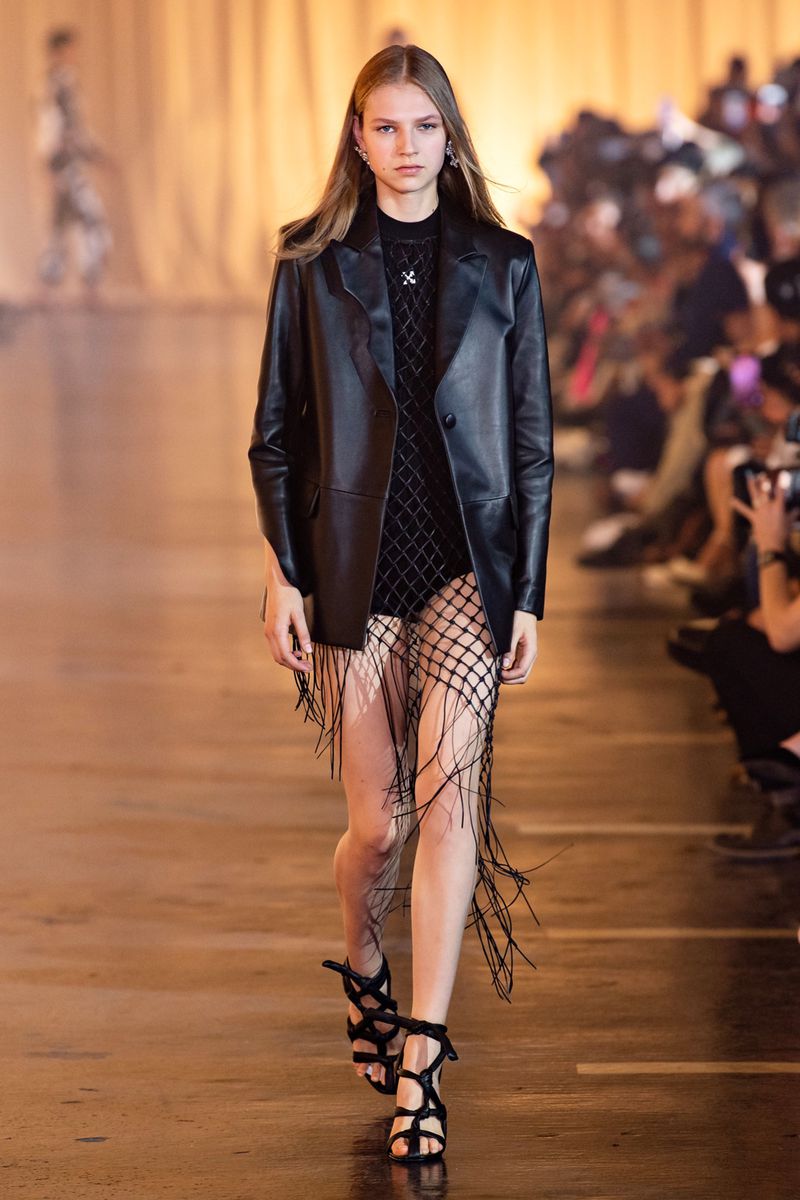 Off-White S/S 20 Show (Off-White)