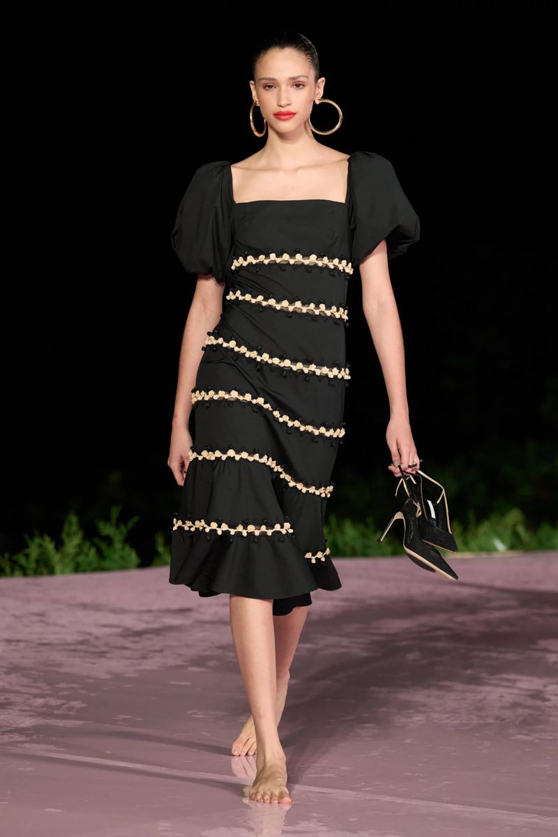 Carolina Herrera Resort 2024 Show Rio (Carolina Herrera)