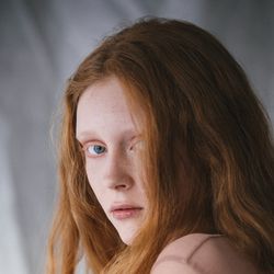 Amanda Denis - Model Profile - Photos & latest news