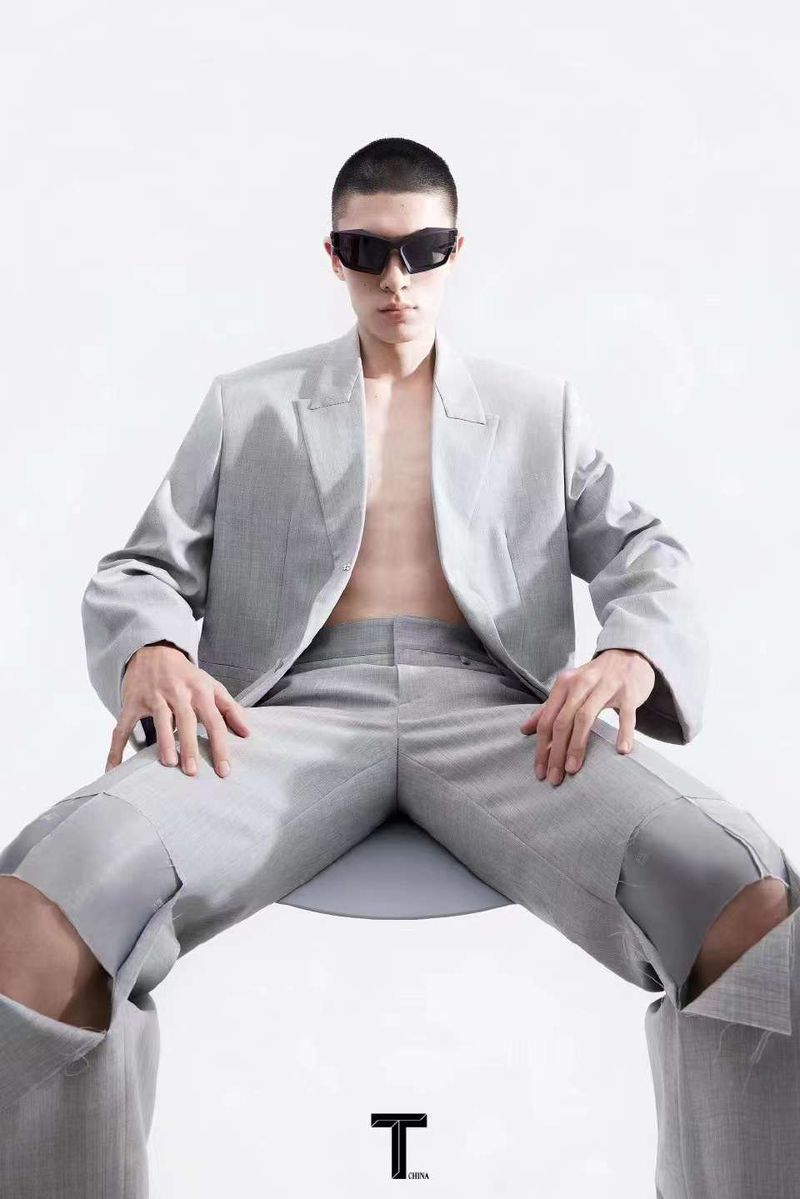Jun He (T Magazine China)