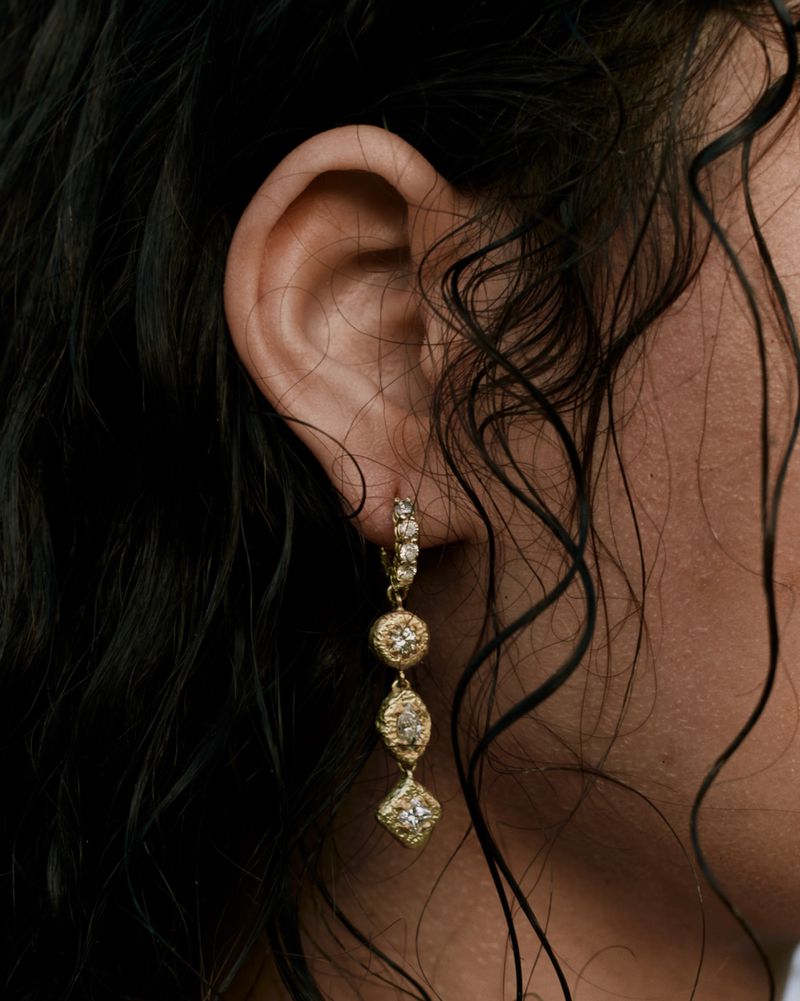 Enchanted ear (Vogue.it)