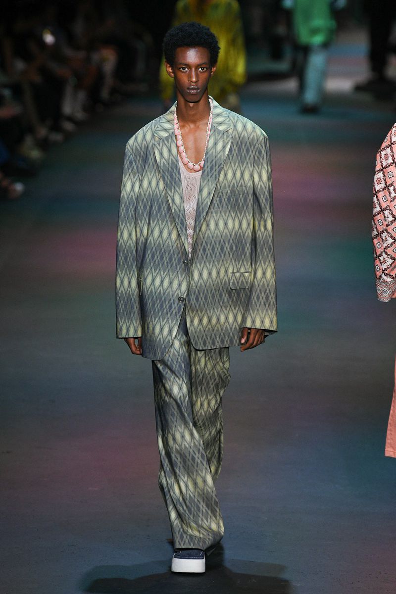 Etro S/S 24 Men's Show (Etro)