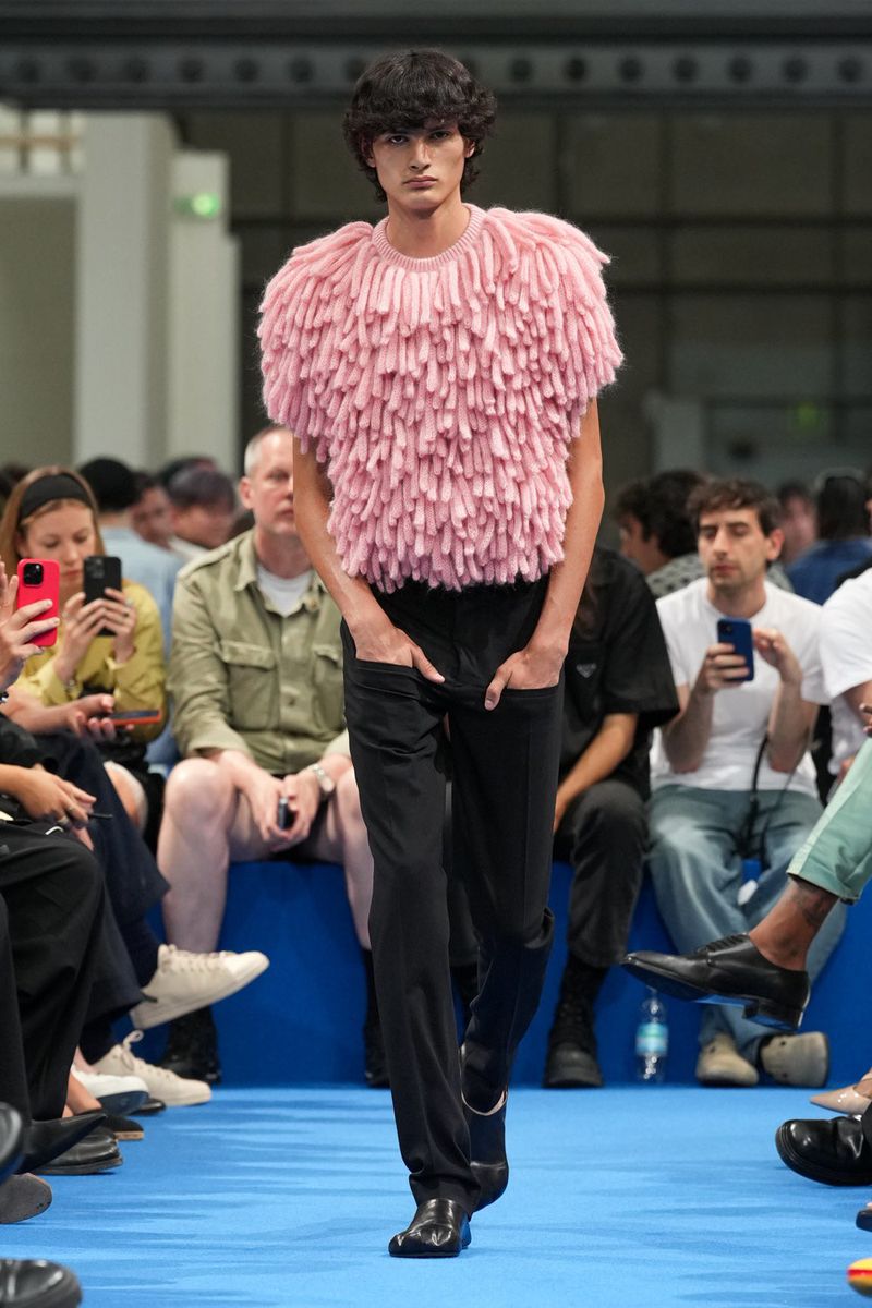 J.W. Anderson S/S 24 Men's & Resort 2024 Show (J.W. Anderson)