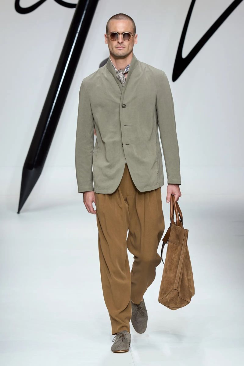 Giorgio Armani S/S 24 Men's Show (Giorgio Armani)