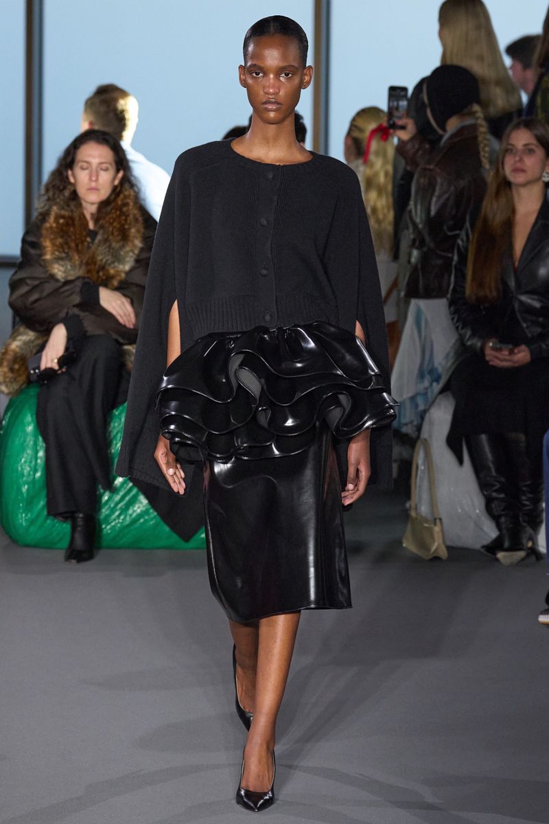 Christopher Kane F/W 23 Show (Christopher Kane)