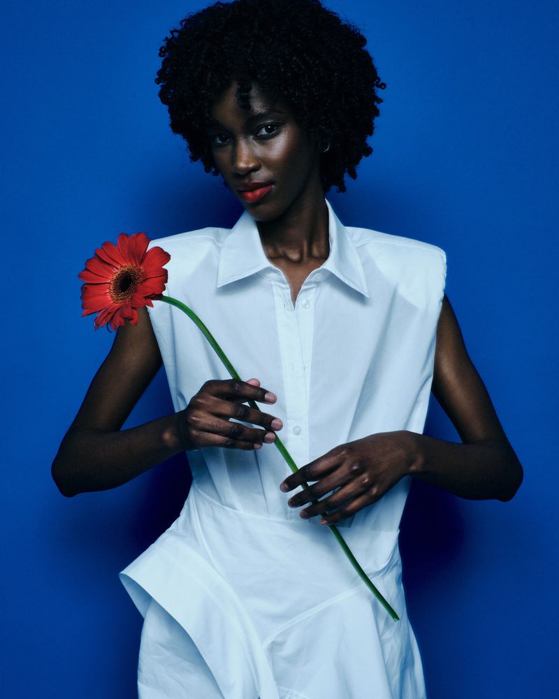 LIANE (Portrait)