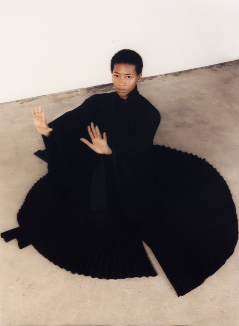 Peering Into The White Room (Special Projects)