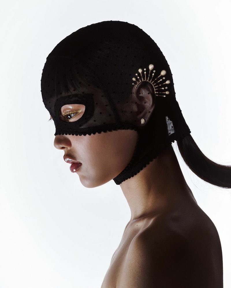 Lian Jia by Roberto Greco (Exhibition Magazine)