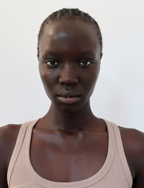 Leah Simon - Model Profile - Photos & latest news