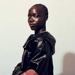 Leah Simon - Model Profile - Photos & latest news