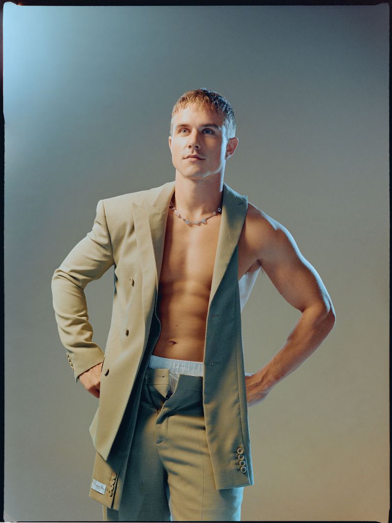 Hendrik photographed by Tobias Wahl (Fucking Young)
