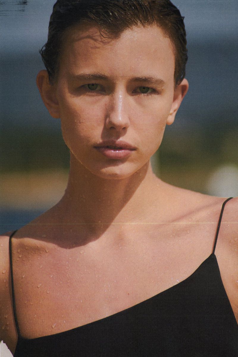 Zara & Nora Svensson (Zara)