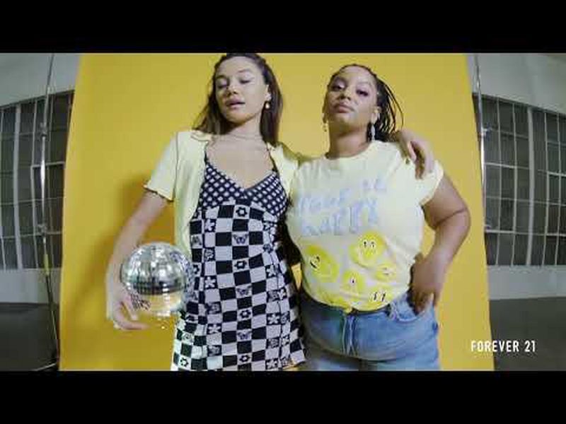 Forever 21 Social Campaign 2022 (Forever 21)